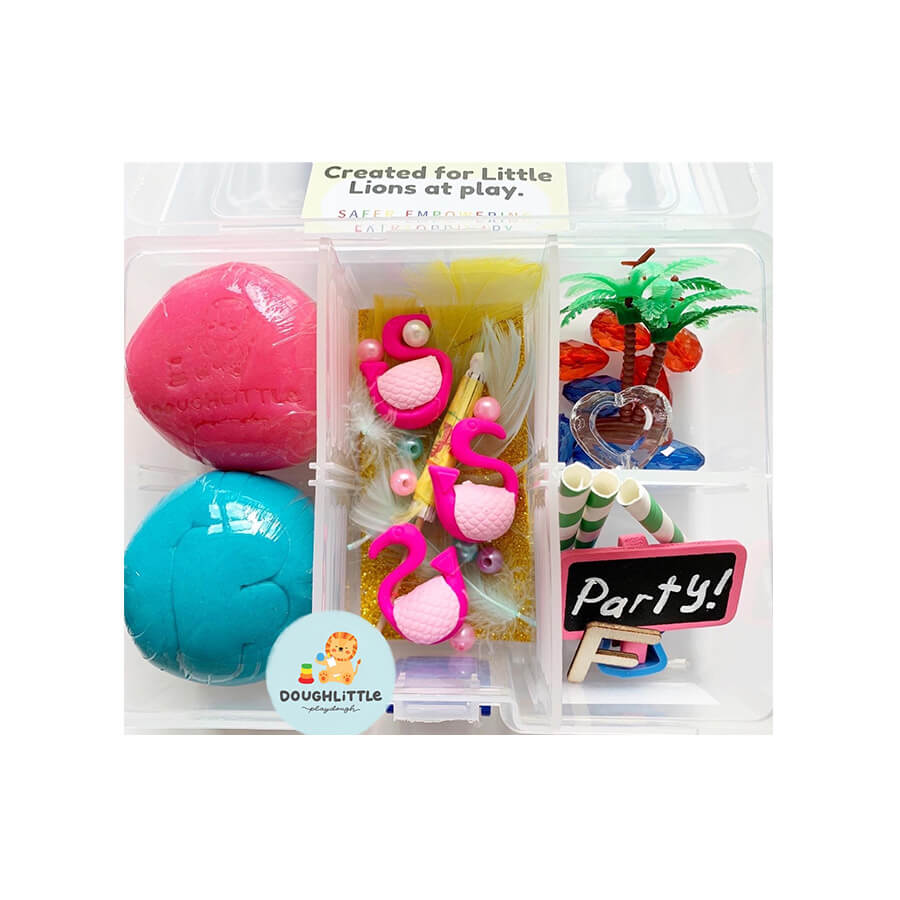 Florence Flamingo – Pod in the Hood